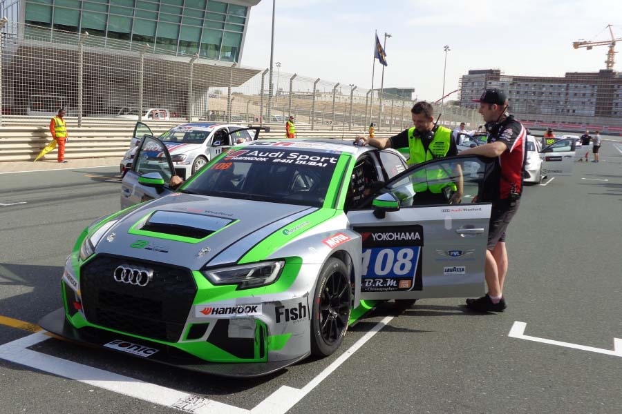 "Audi" pobedio u TCR klasi na 24 sata Dubaija - Serbiaring
